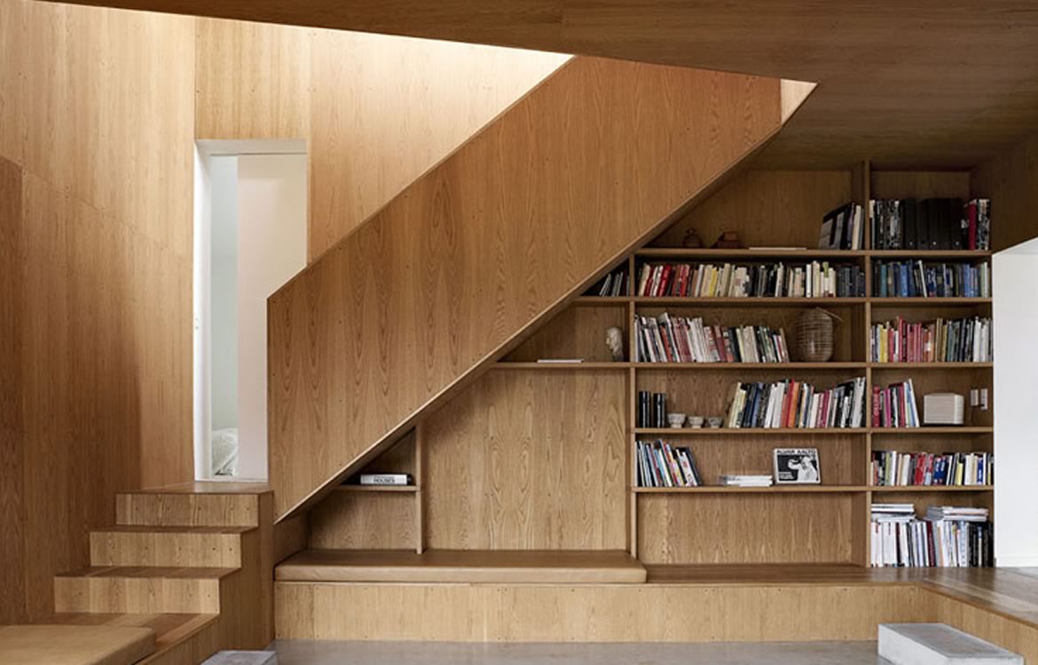 Escadas em madeiras e escadas interiores